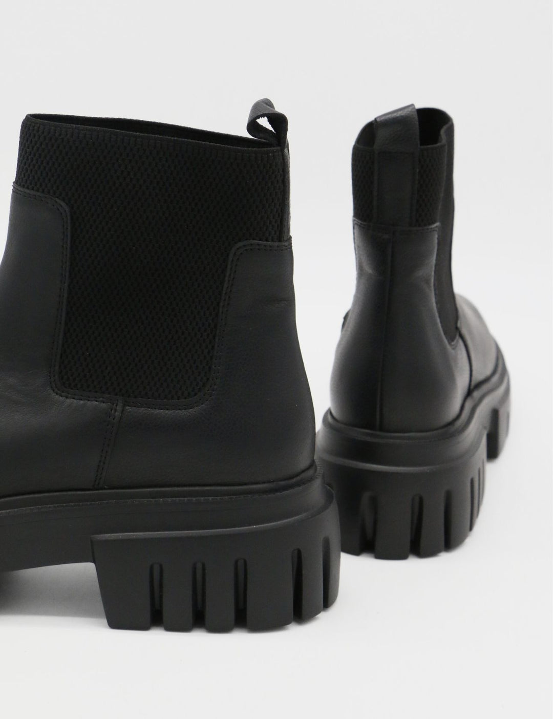Stivali Agora platform chelsea boots in black leather womens shoes ...