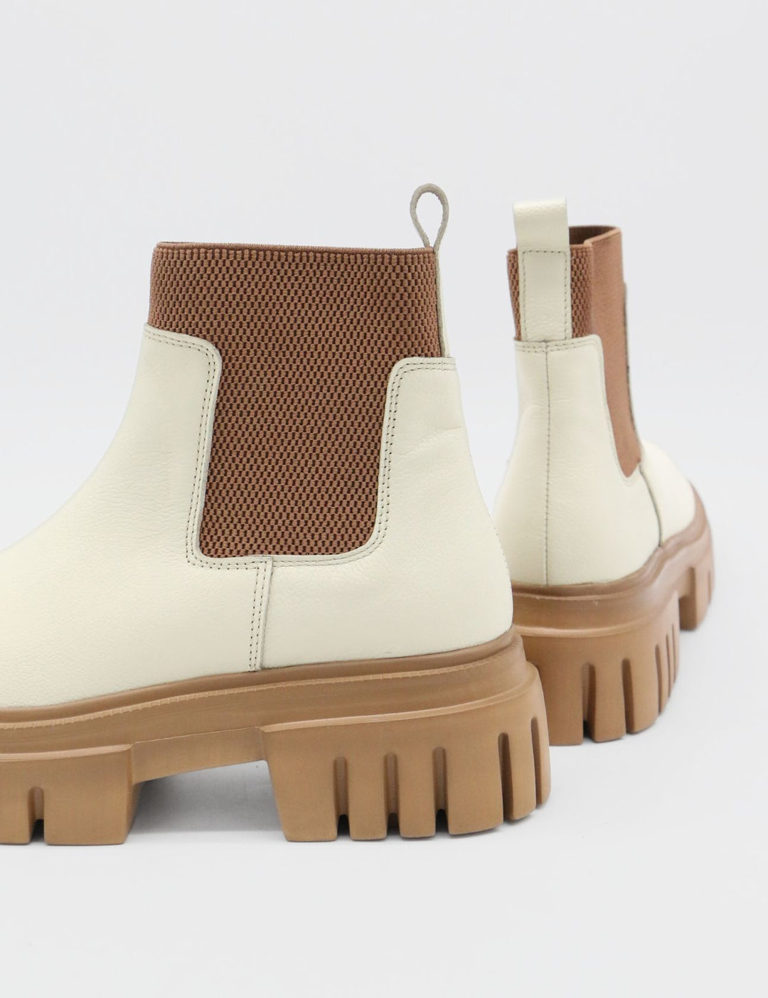 Agora platform chelsea boots in off white leather womens shoes ...